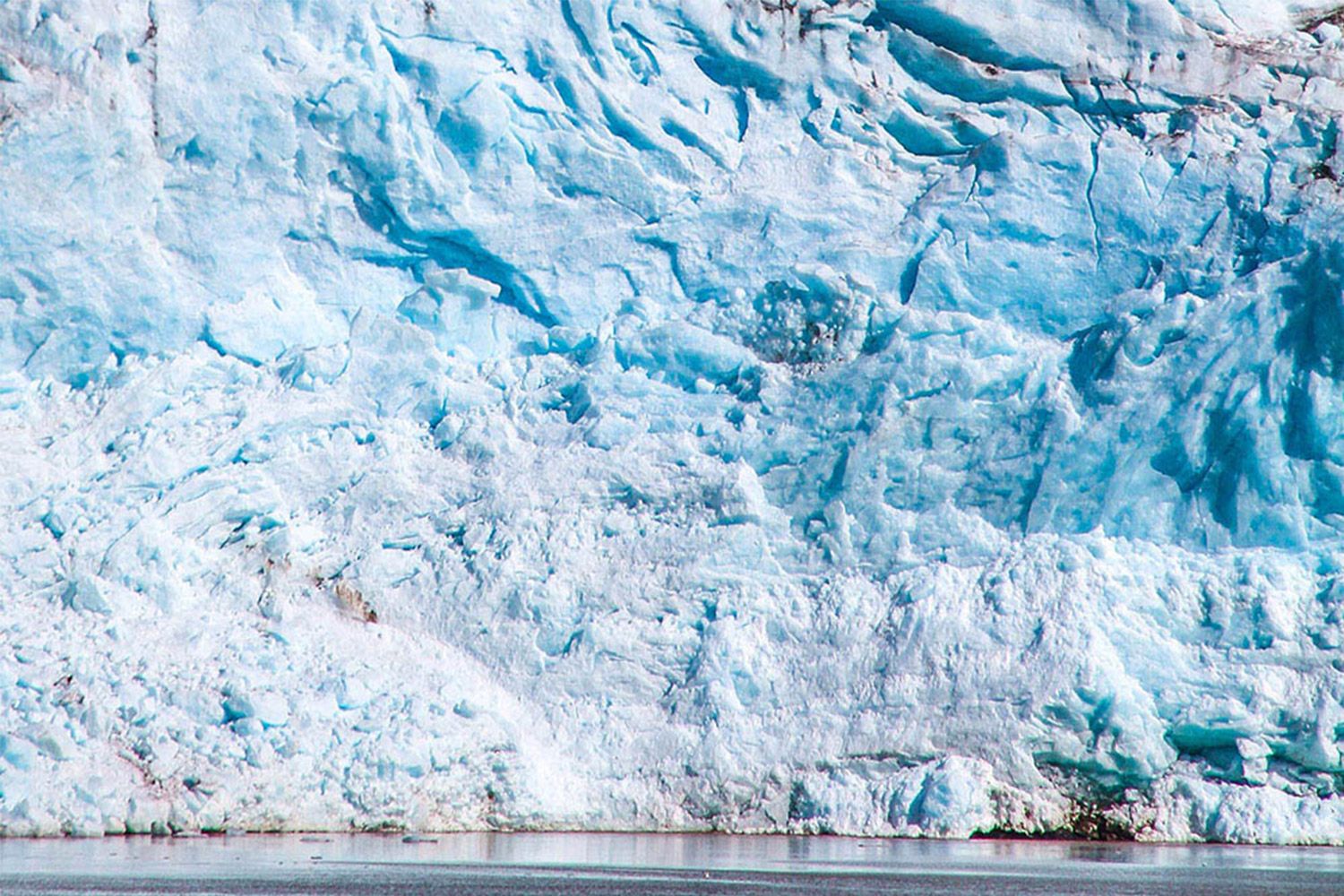 Microplastics in Antarctic ice